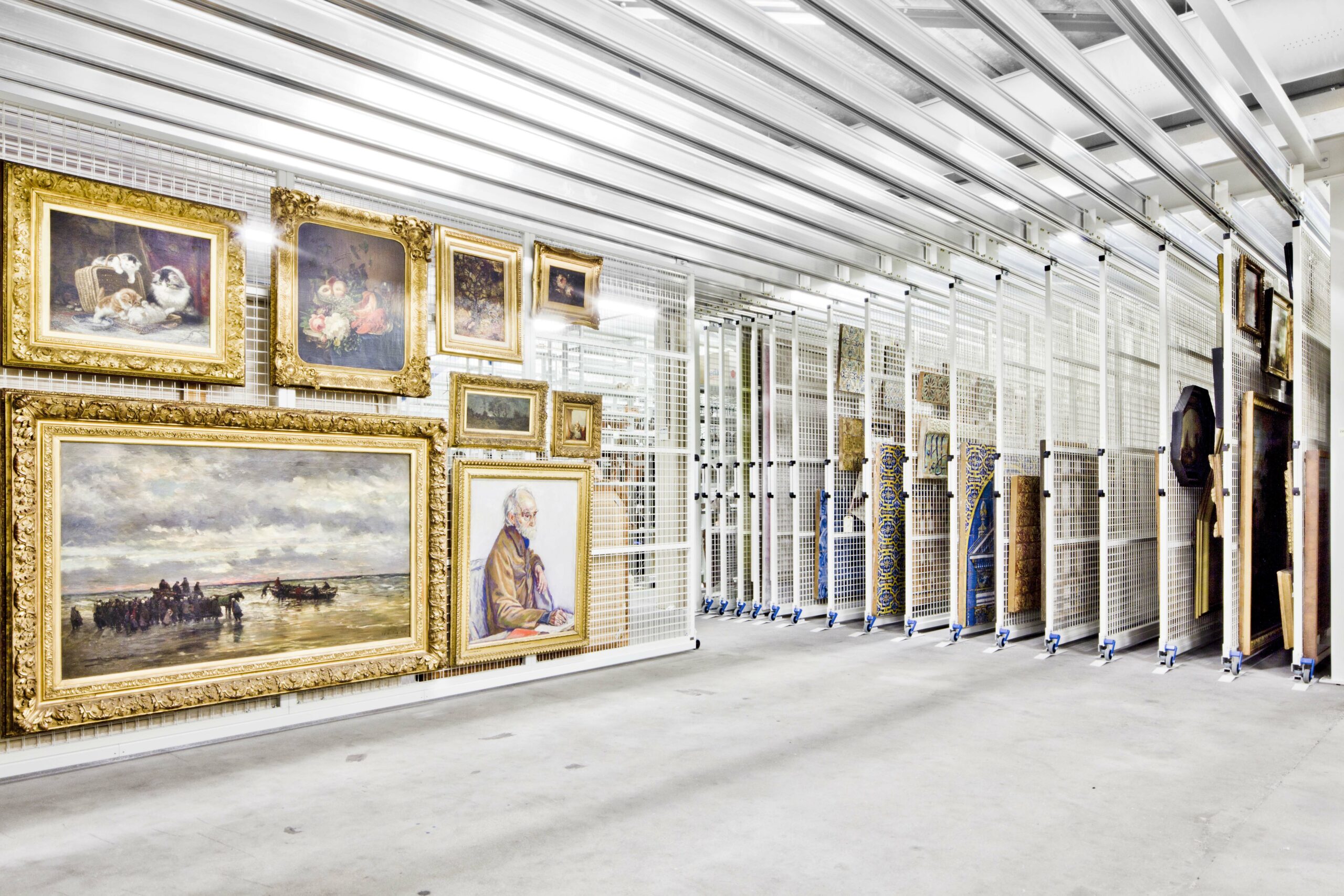 Framed Art Storage | Delta Designs